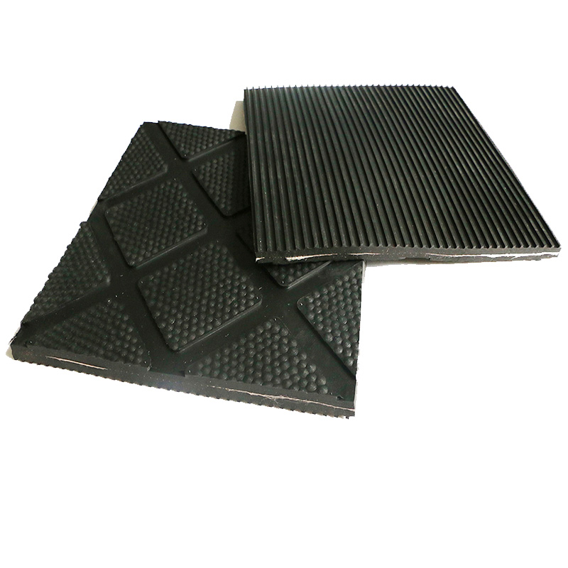 Diamond Hammer Top Cow Rubber Mat