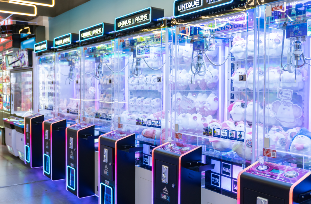 Claw & Prize Machines - Incredible Prize Adventures