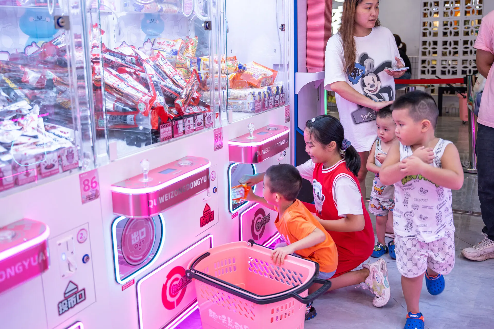 Snack Claw Machines Soar in Popularity, Transforming Entertainment in ...