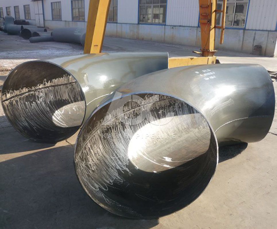Large diameter welded elbow