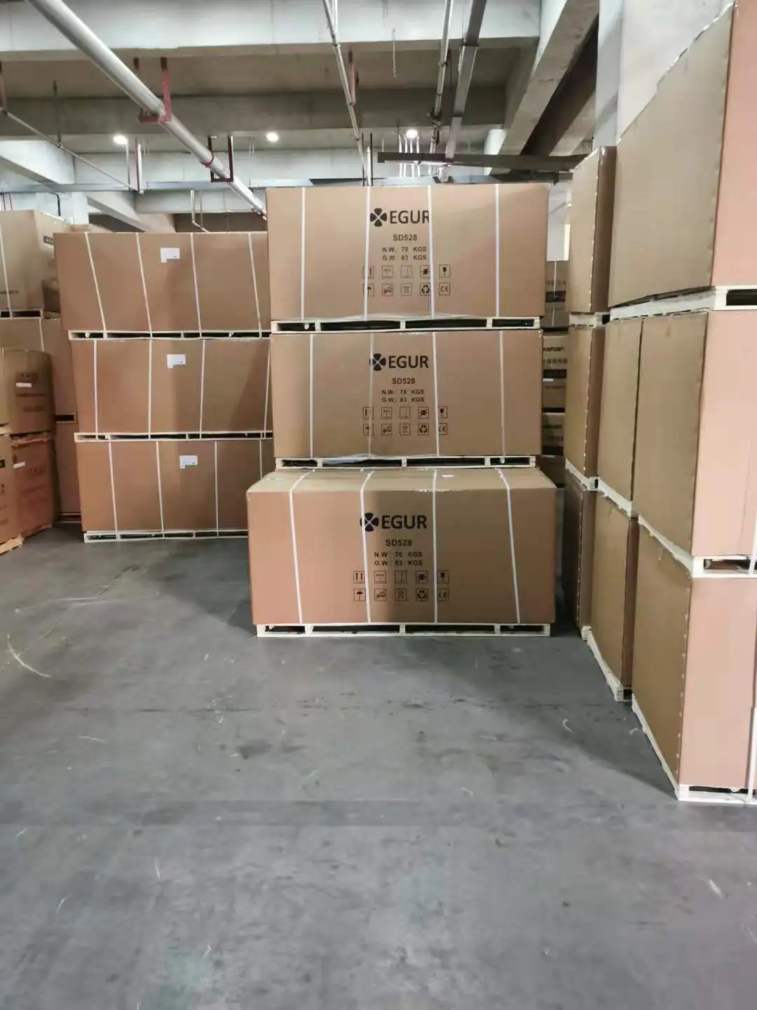 Curved Glass Chest Showcase