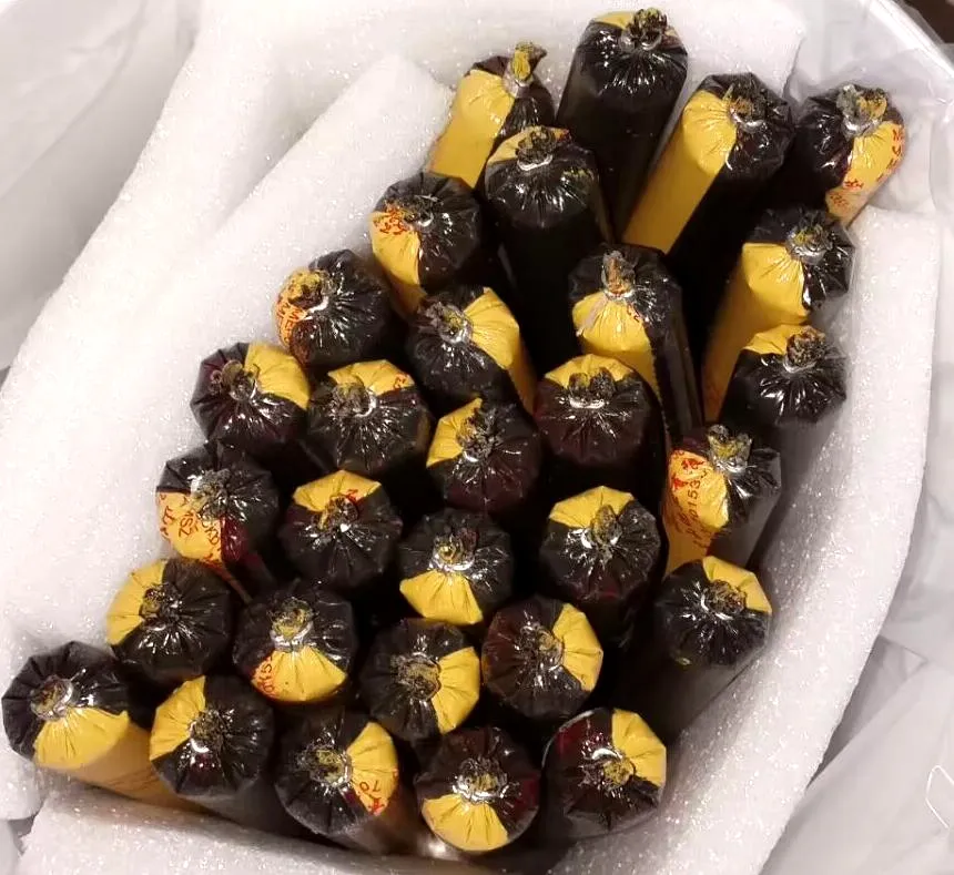 Resin capsule, named a chemical 2-component Ampoule in capsules form