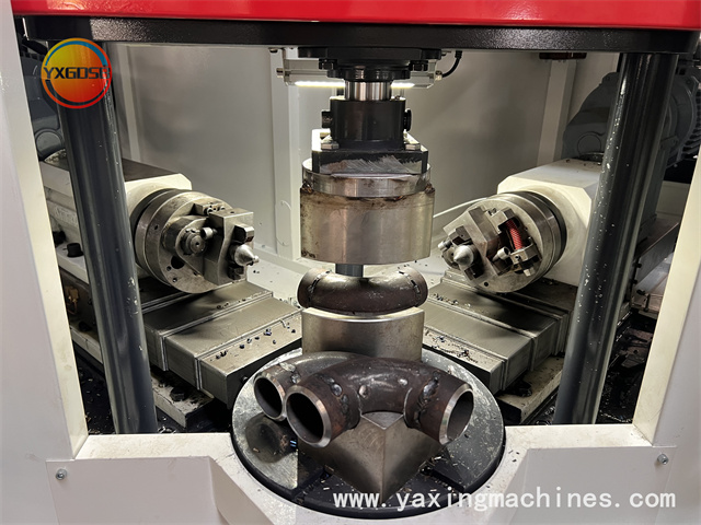 Full automatic steel elbow beveling machine