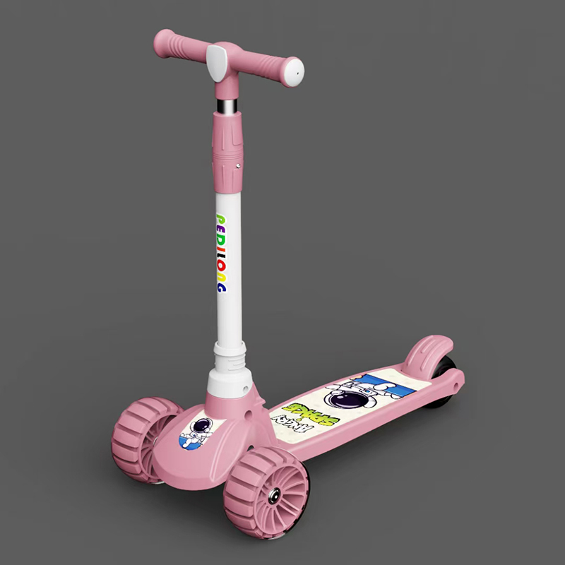 foot scooter, 3 wheel scooter, with removable safe seat