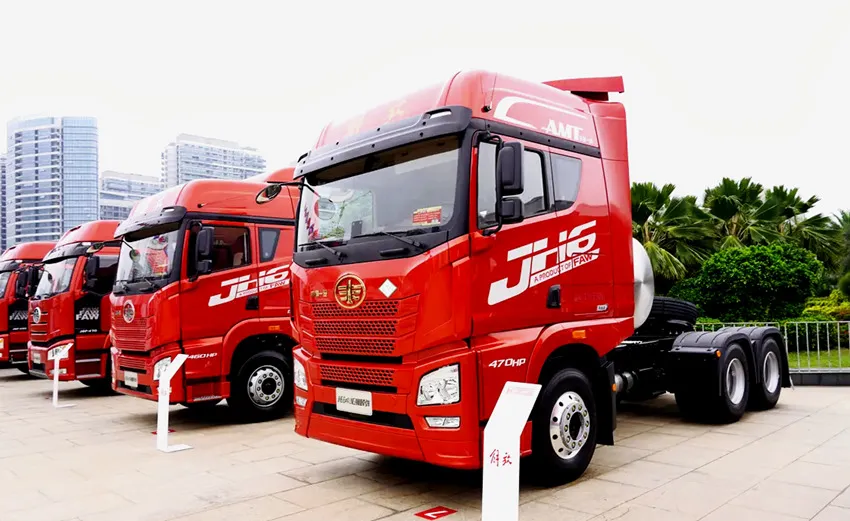New FAW Jiefang JH6 LNG tractor 6X4