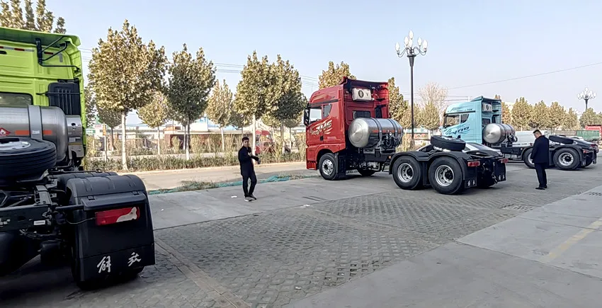 New FAW Jiefang JH6 LNG tractor 6X4