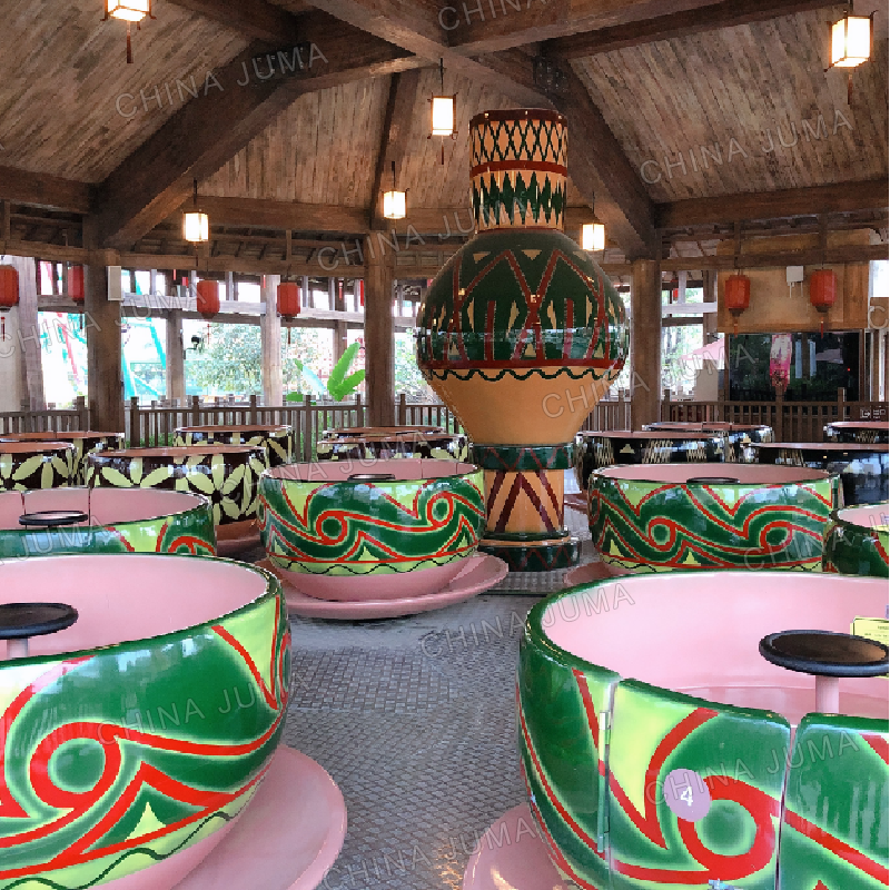 72P Teacup carnival ride