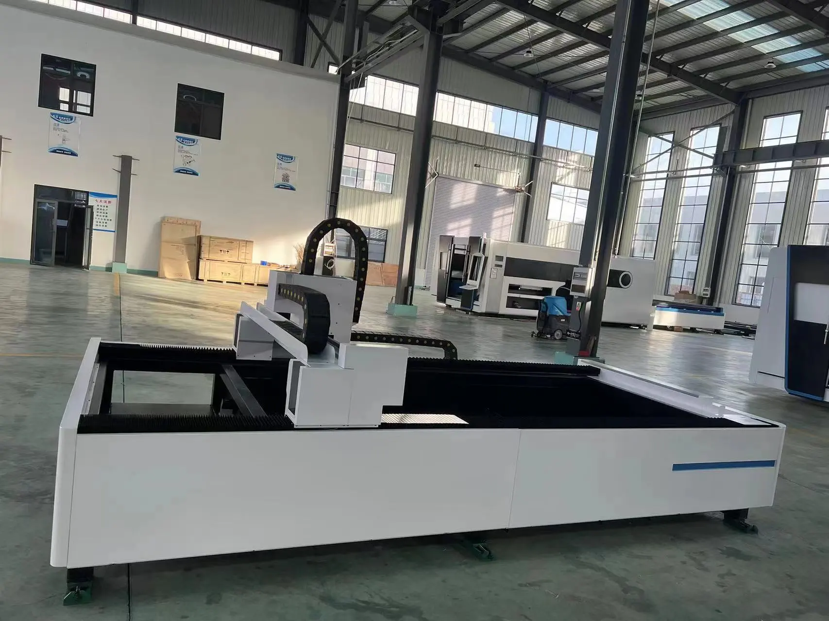fiber laser sheet metal and tube cutting machine