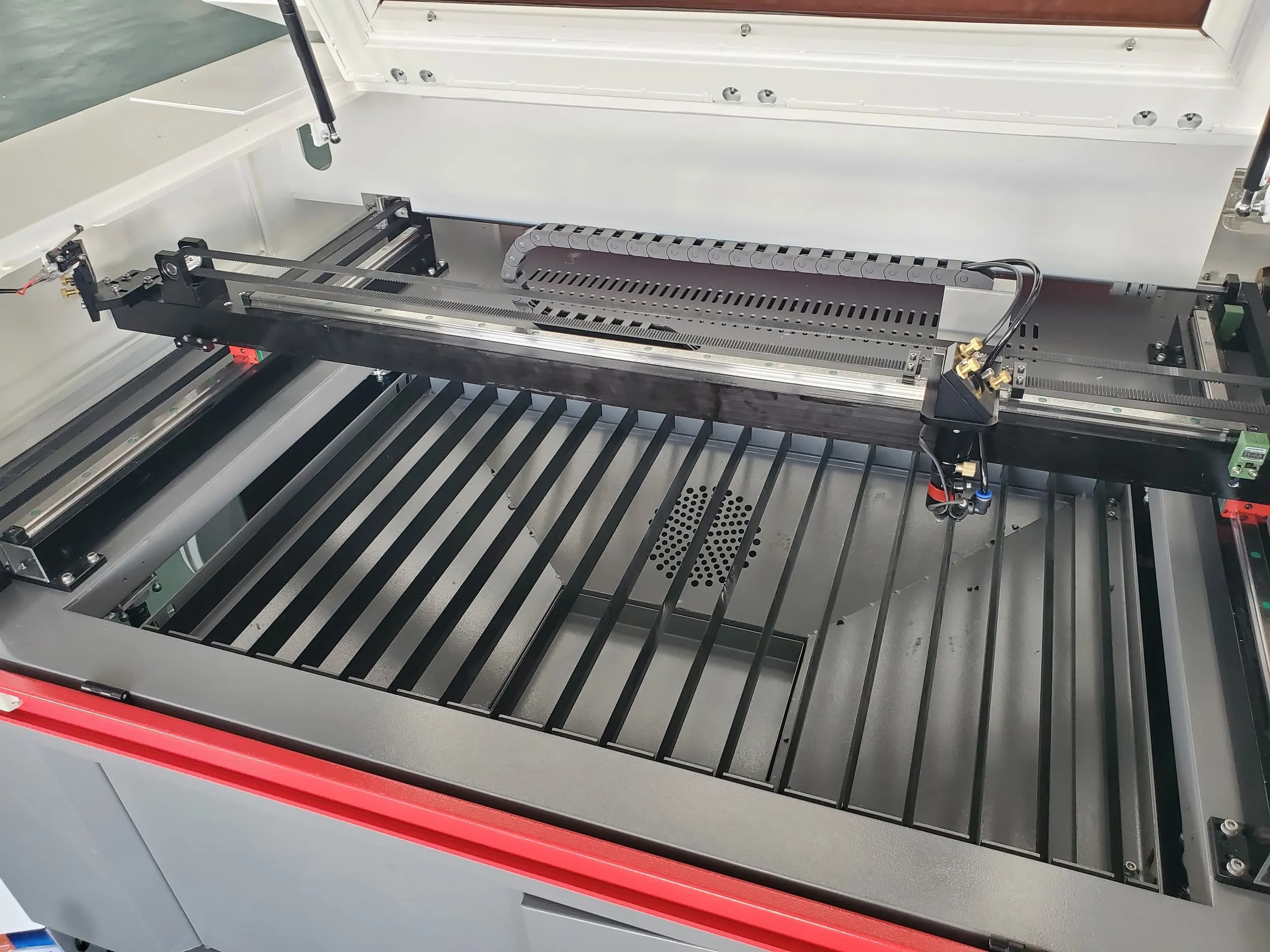 1390 RECI EFR Laser Cutting Machine For Wood Acrylic