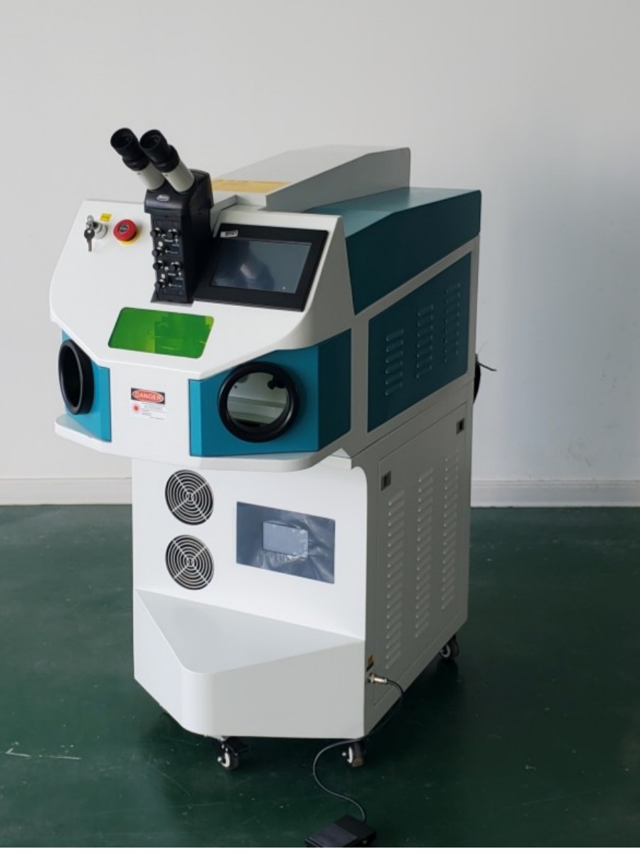 300W jewelry laser welder with CCD system