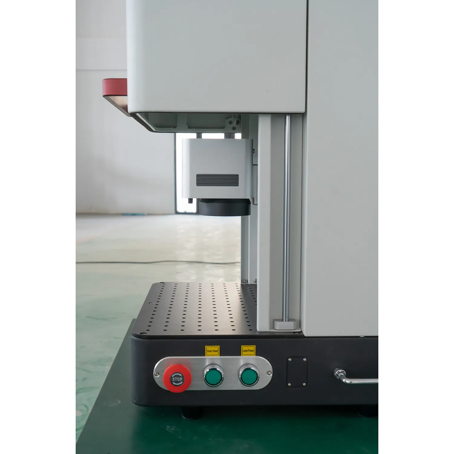 Secure enclosed fiber laser metal cutting machine,enclosed fiber laser