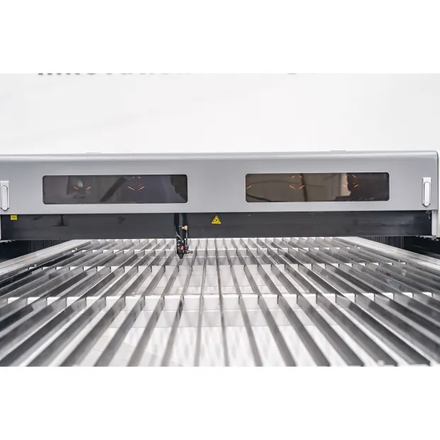 1325 CO2 laser cutting machine with Ruida system