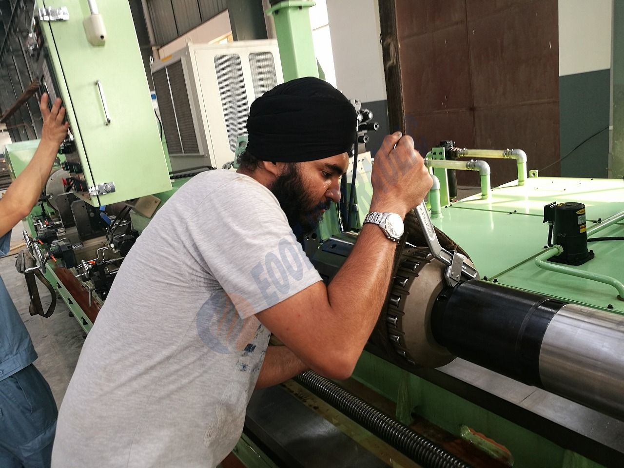 customized-skiving-roller-burnishing-machine