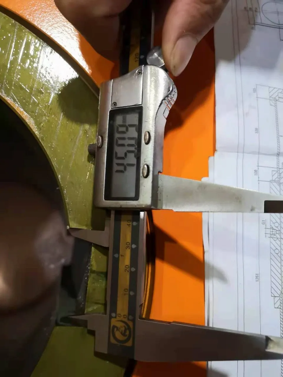 eooe-rack-and-pinion-hydraulic-cylinder-exported-to-iran