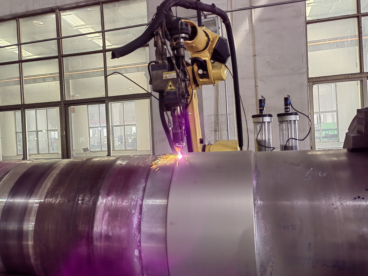 eooe-laser-cladding-of-40t-transmission-shaft