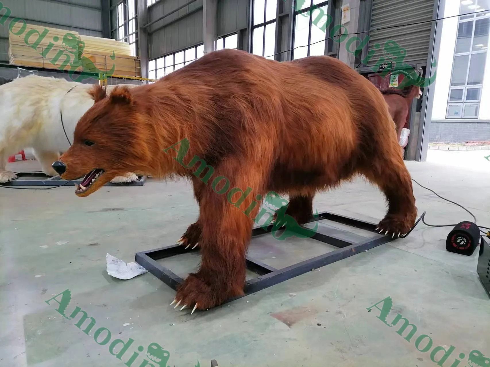 new-line-of-animatronic-animals-produced-by-factory