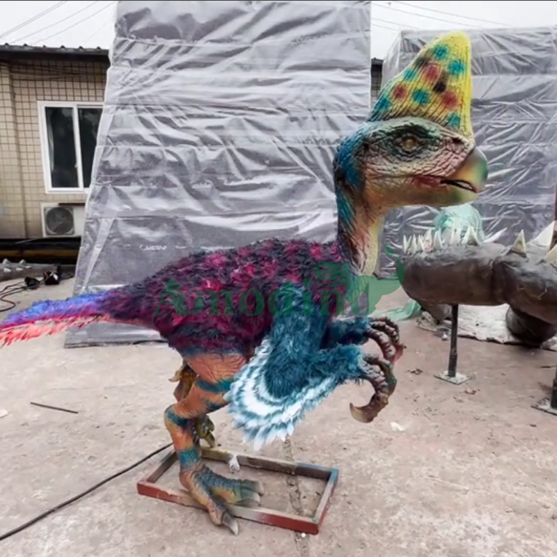 jurassic park simulation lifesize Oviraptors with feathers