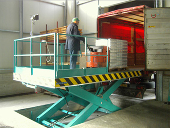 Fixed Scissor Lift Platform Operating Instructions