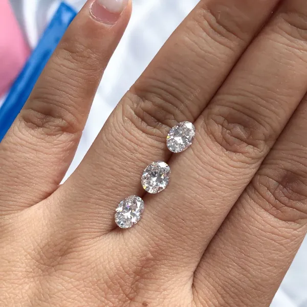 Oval lab grown diamond