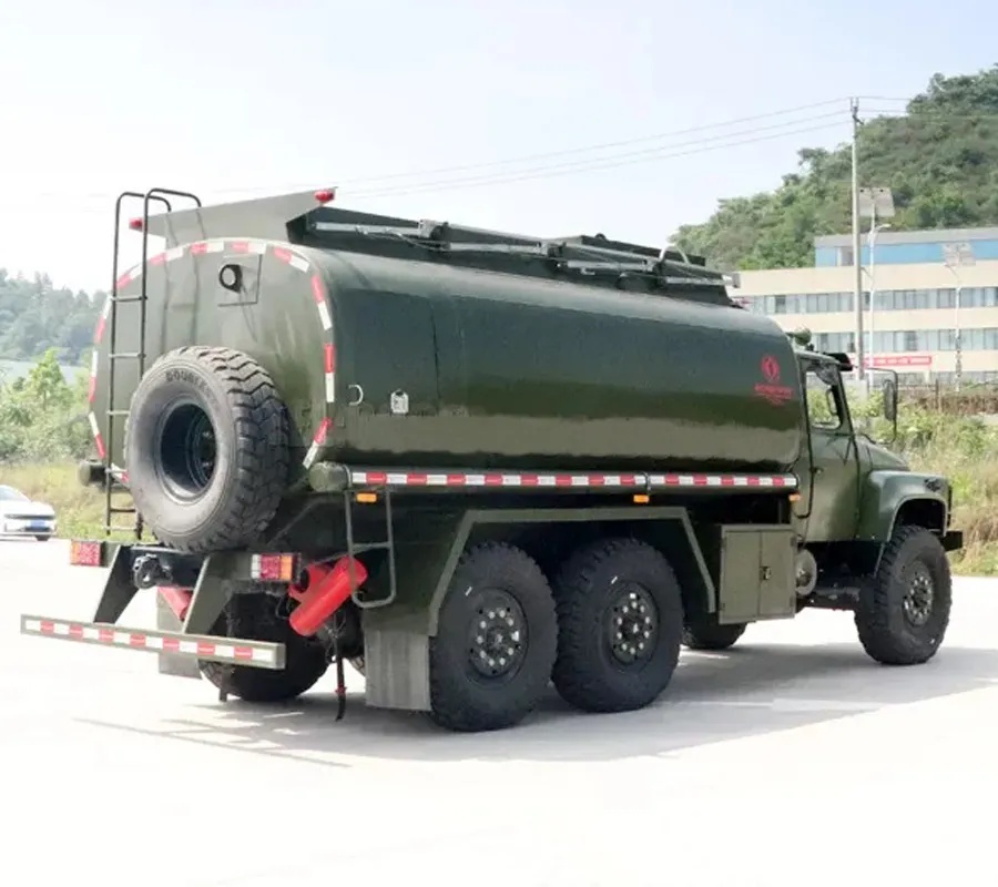 Off Road 6x6 Military Oil Transport Truck, Off Road Fuel Vehicle ...