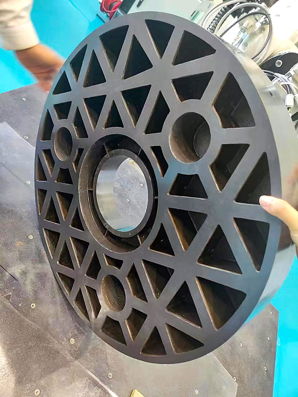 Lightweight RB-SiC mirror blanks;Silicon carbide optics