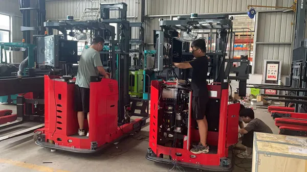 HULKMAN 5 AGV Reach Trucks Successfully Completed Installation and ...