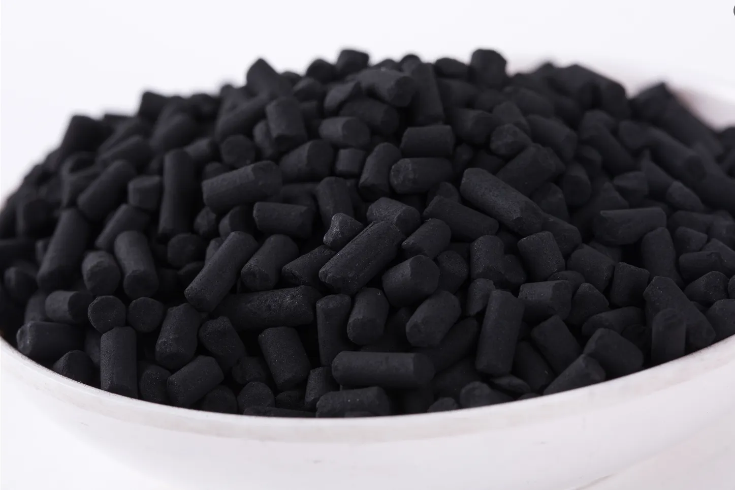Application of activated carbon in natural gas field