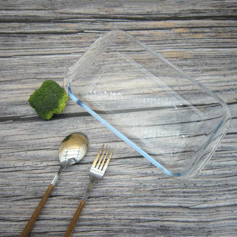 Glass backing dish, baking pan used in oven