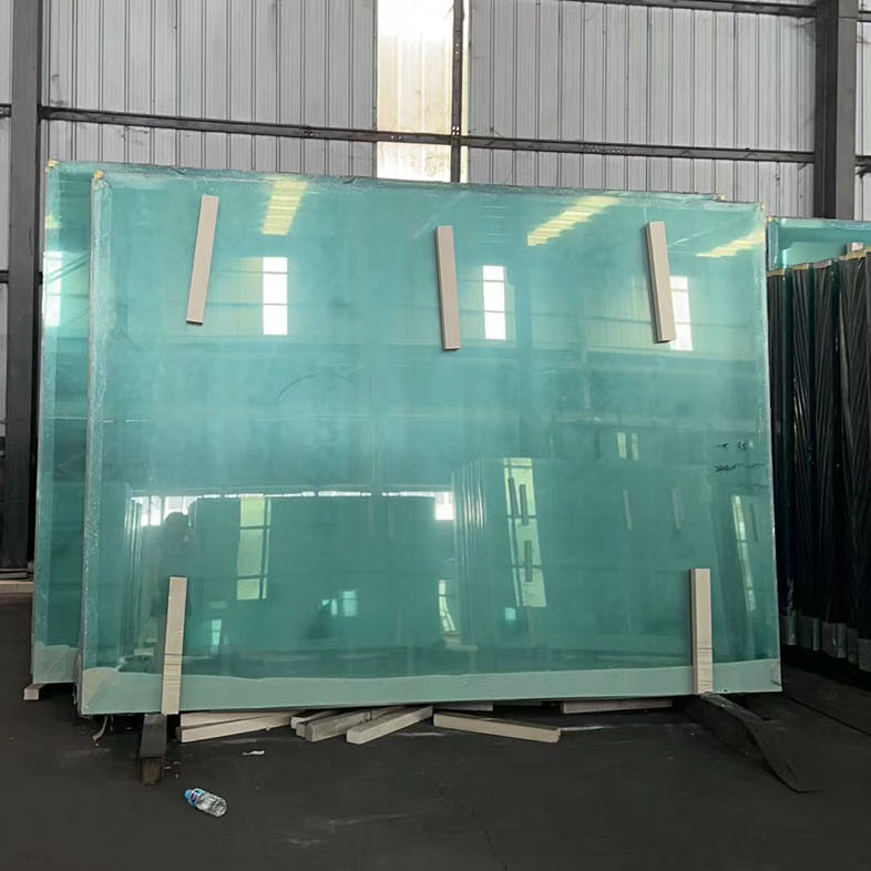 Clear float glass