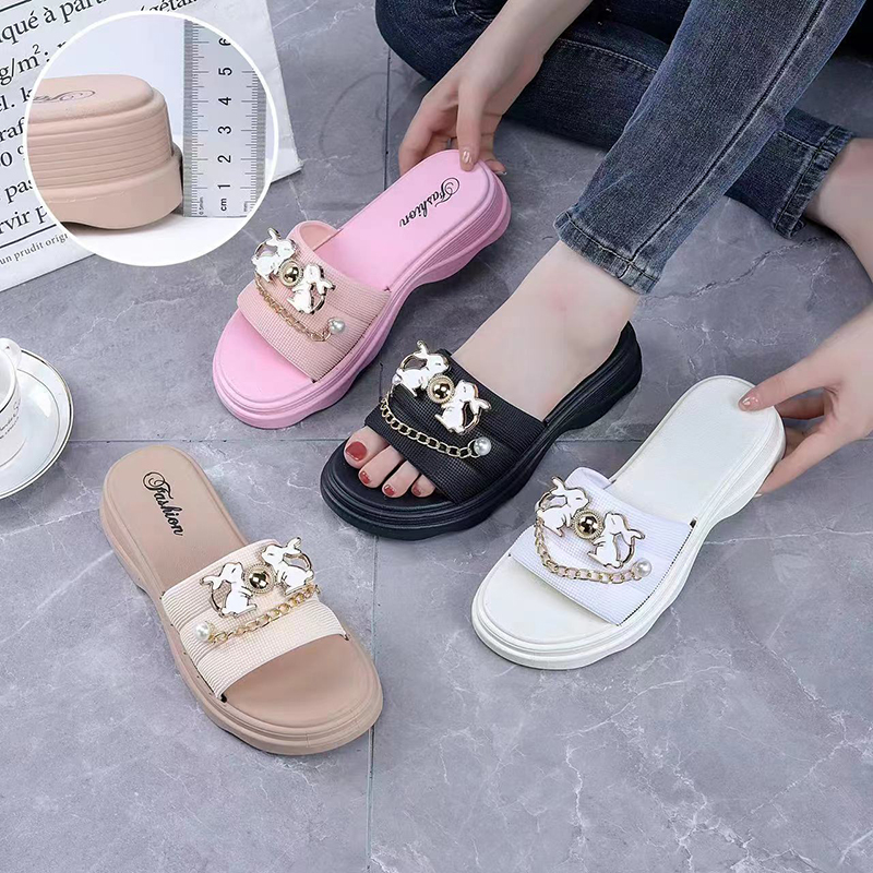 Chain flat popular fancy shoes,beautiful ladies shoes,designer sandals