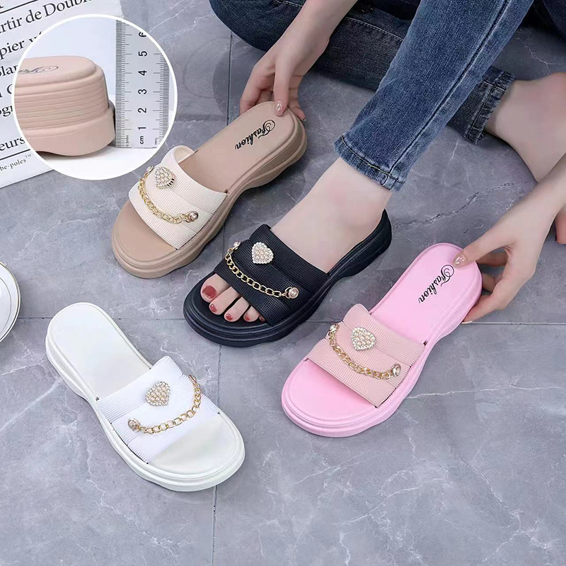 Chain flat popular fancy shoes,beautiful ladies shoes,designer sandals