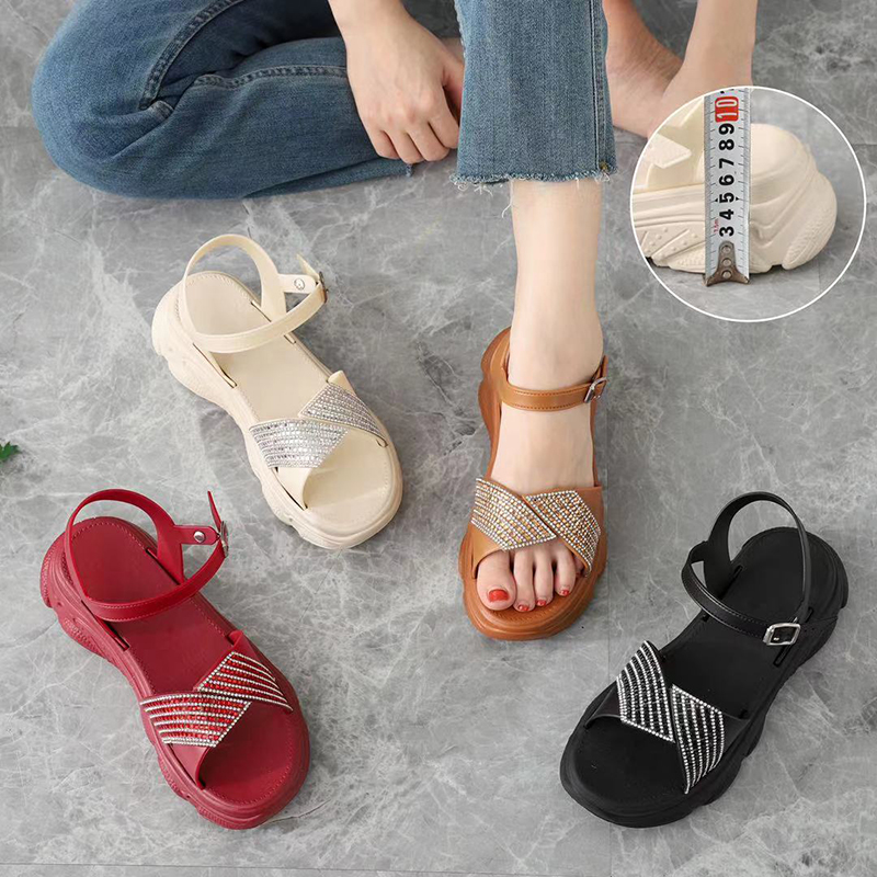 Chinese Factories sandals,diamond lady sandals,quality shoes