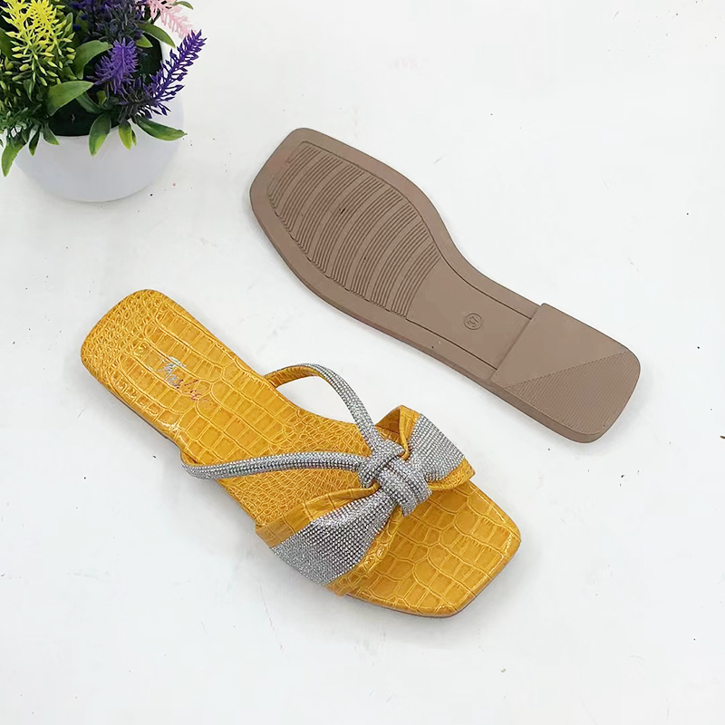 handmade leather slippers, custom slippers,Delicate designer shoes