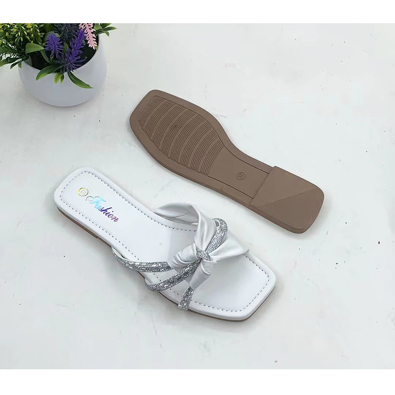 handmade leather slippers, custom slippers,Delicate designer shoes