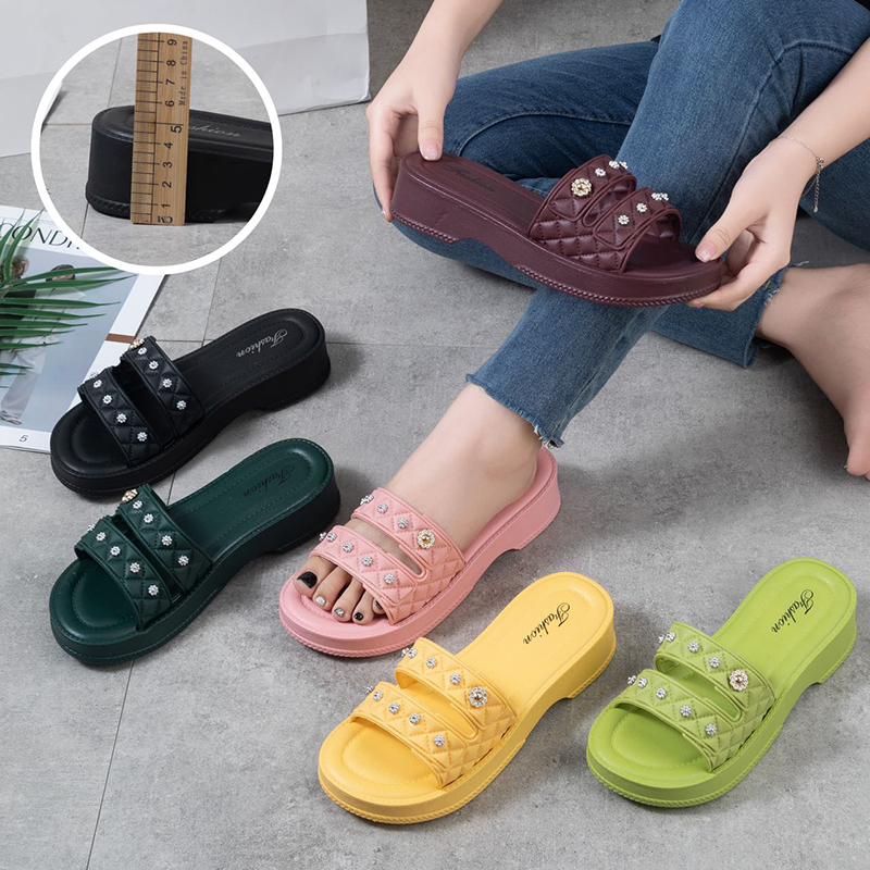 latest young slippers,ladies slipper,color sole slippers