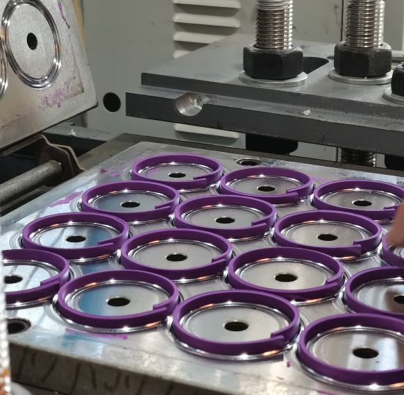 Application of rubber sealing ring