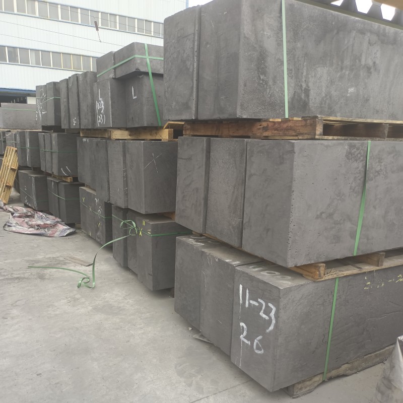 Isostatic pressing graphite