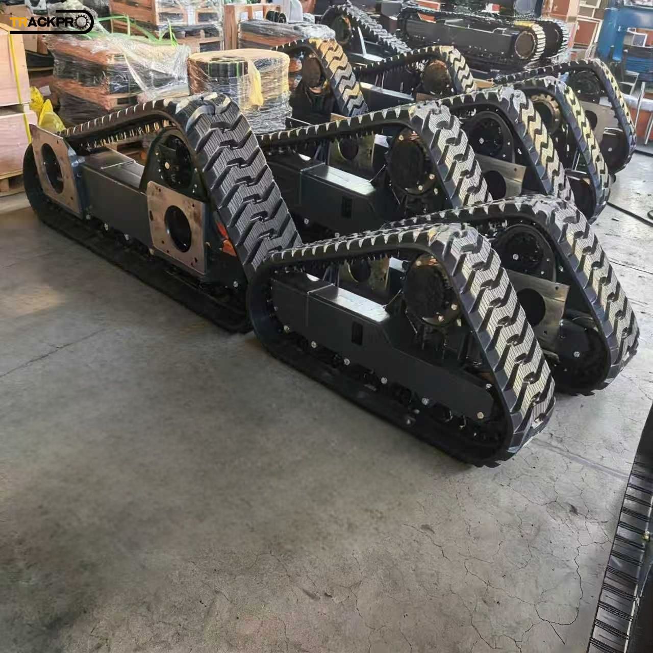 Triangular Rubber Tracked Chassis for Snowplow Harvester