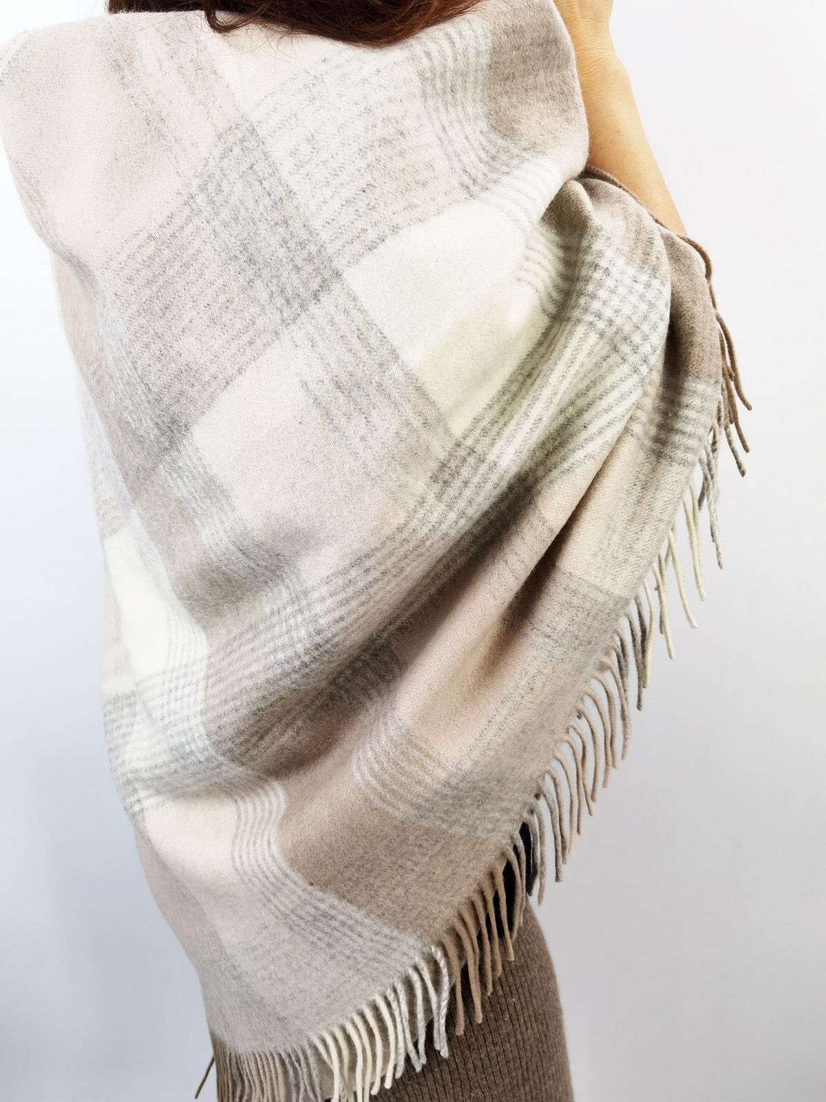 Cashmere woven plaid blanket