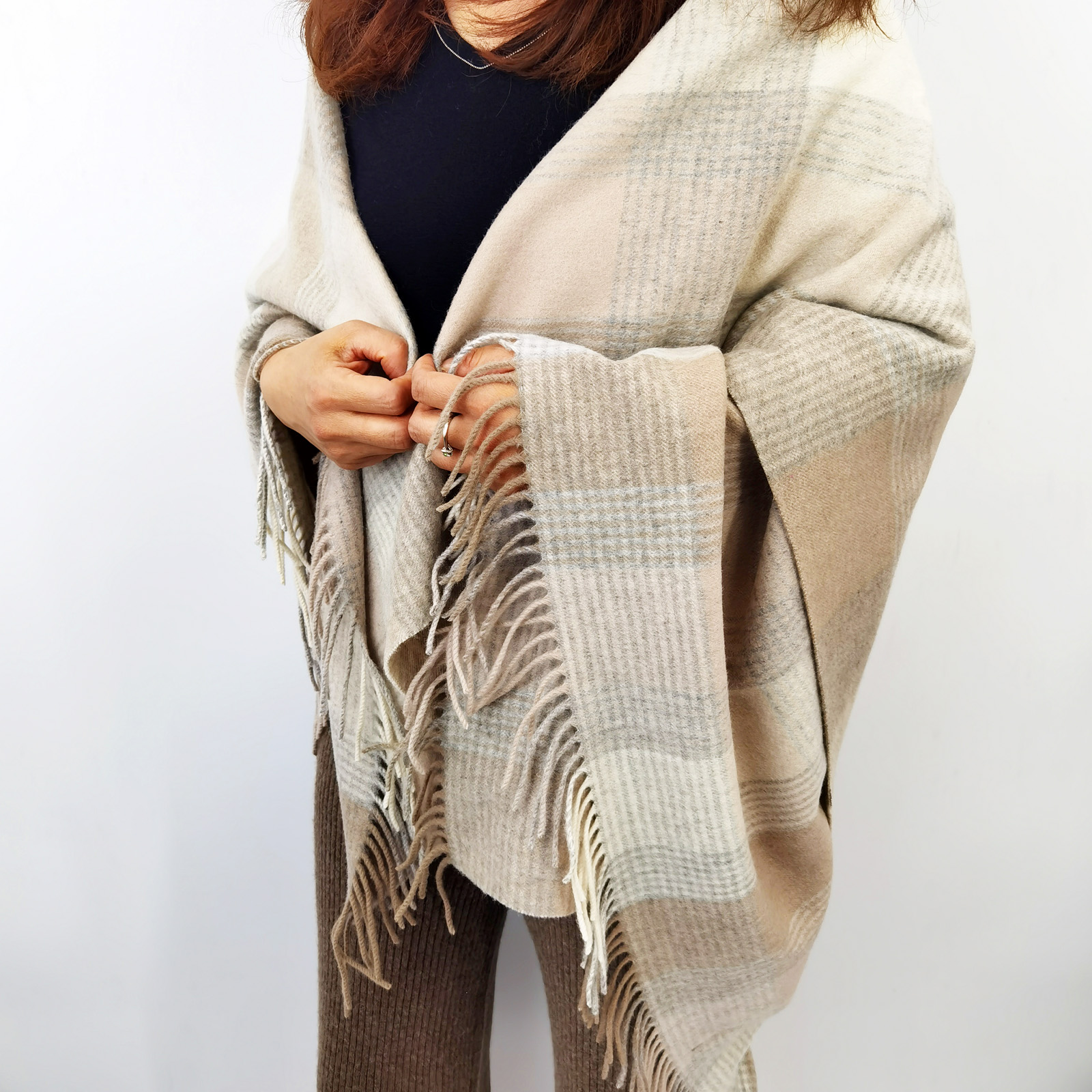 Cashmere woven plaid blanket