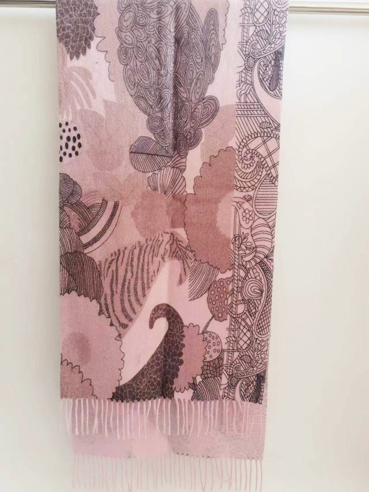 Cashmere shawl paisley print