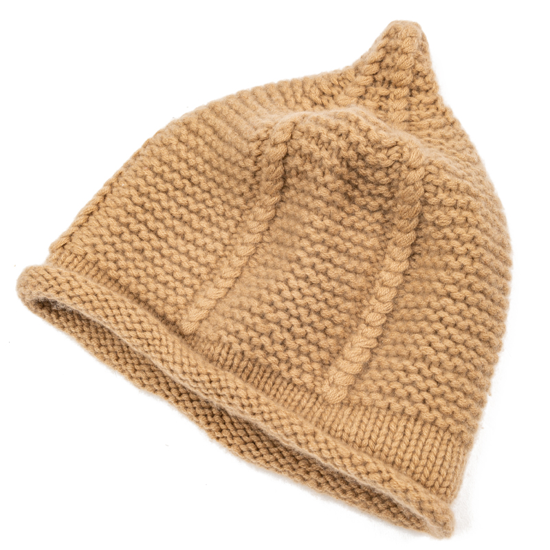 Cashmere knitted riding cap