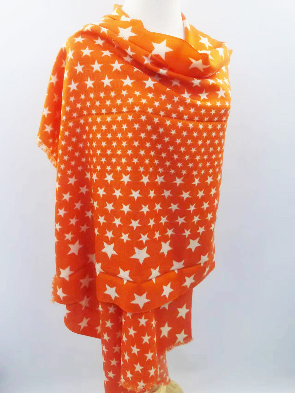 Cashmere woven star print shawl