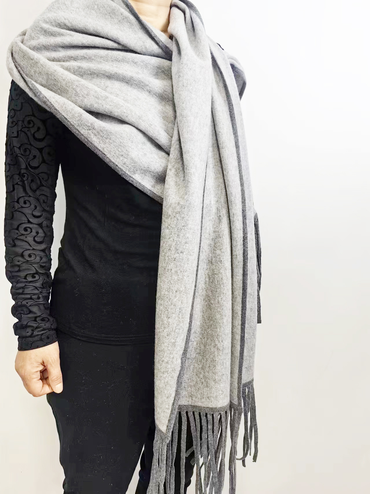 Fashion woven shawl with long fringe