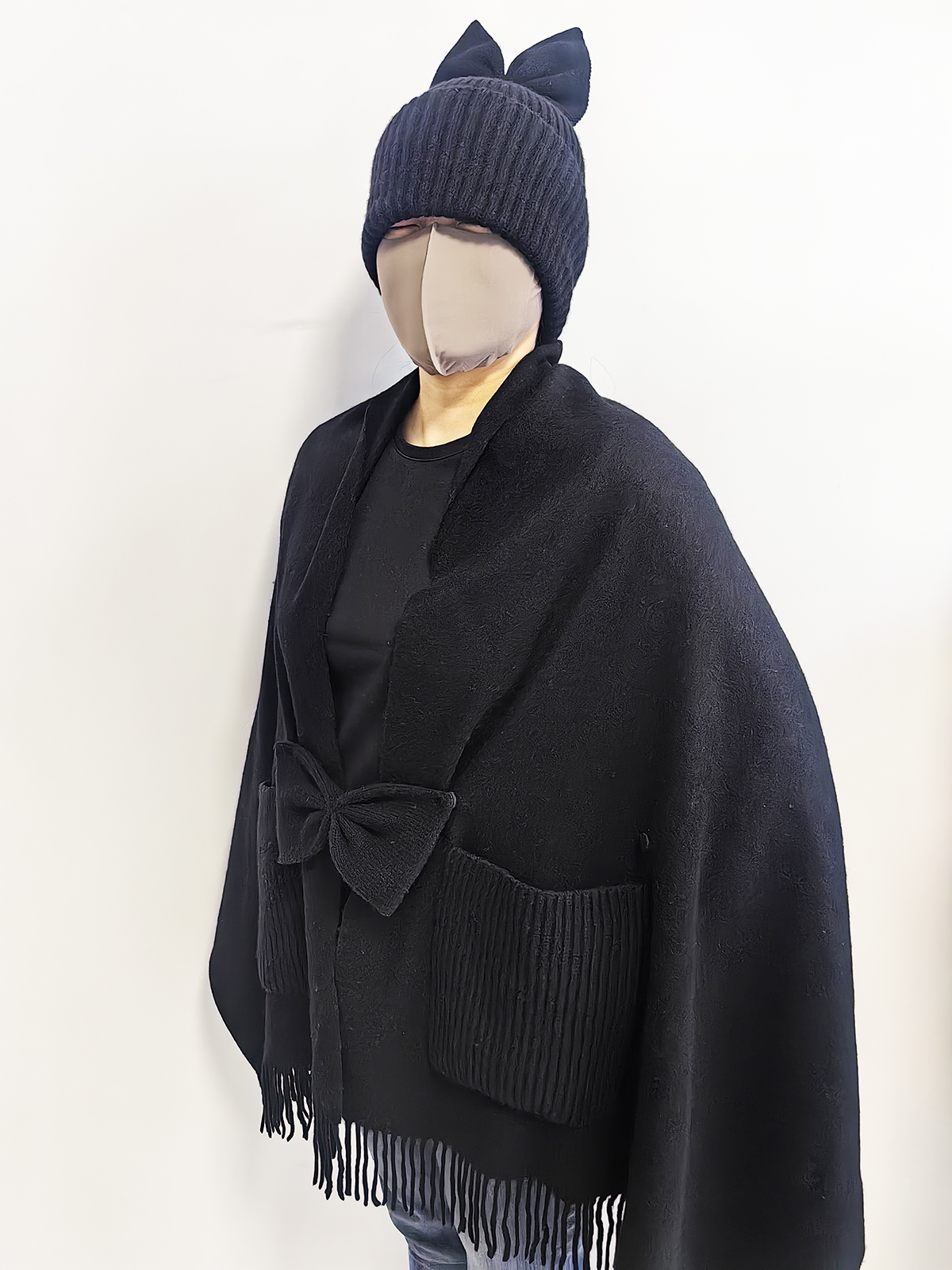 Lady's cashmere fashion shawl with knit pocket &bow
