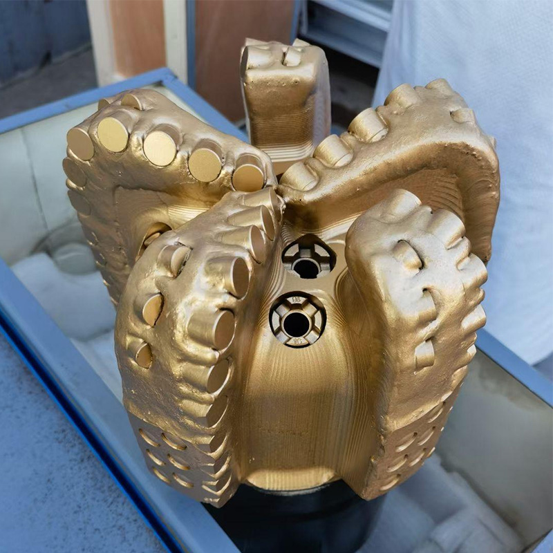 API High Quality 12 1/4′′ PDC Metal Square Hole Drill Bit