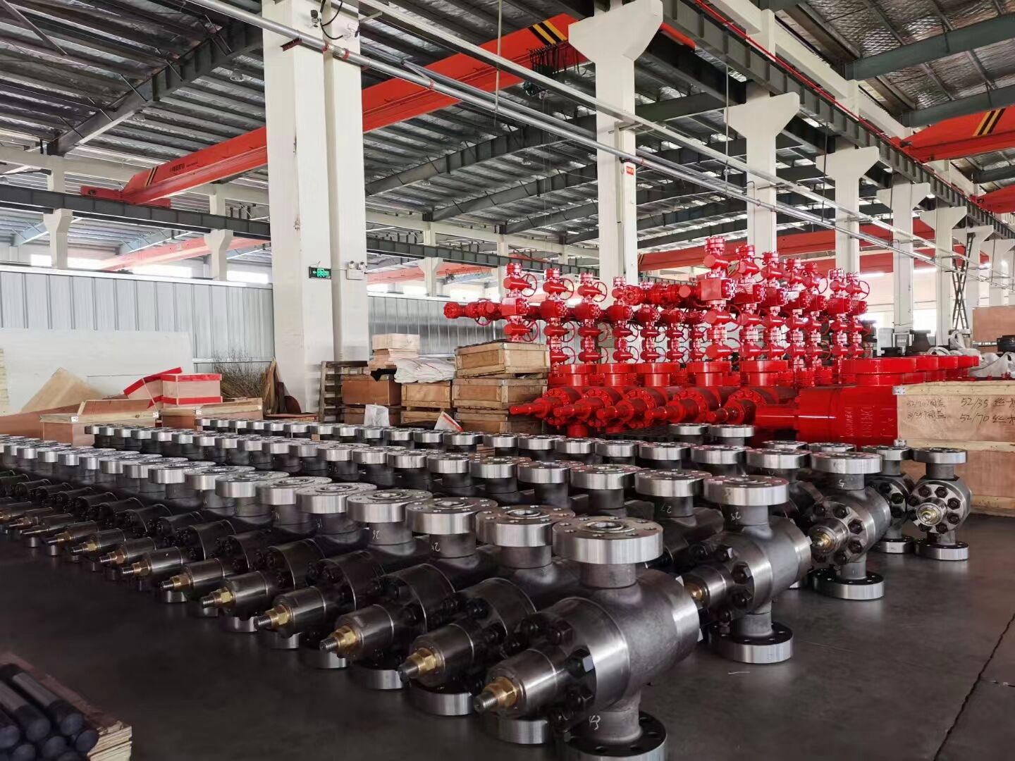 Christmas Tree and Wellhead: Function, Components, Difference