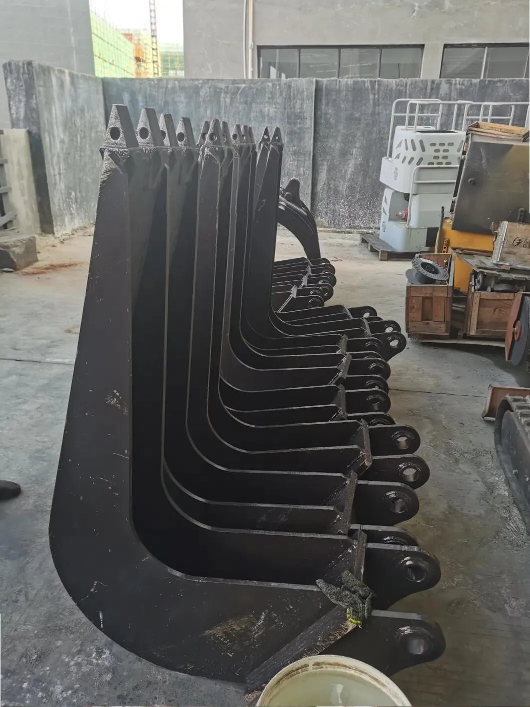 Railway Cribbing Buckets for Excavator Machines with Longer Tip Radius