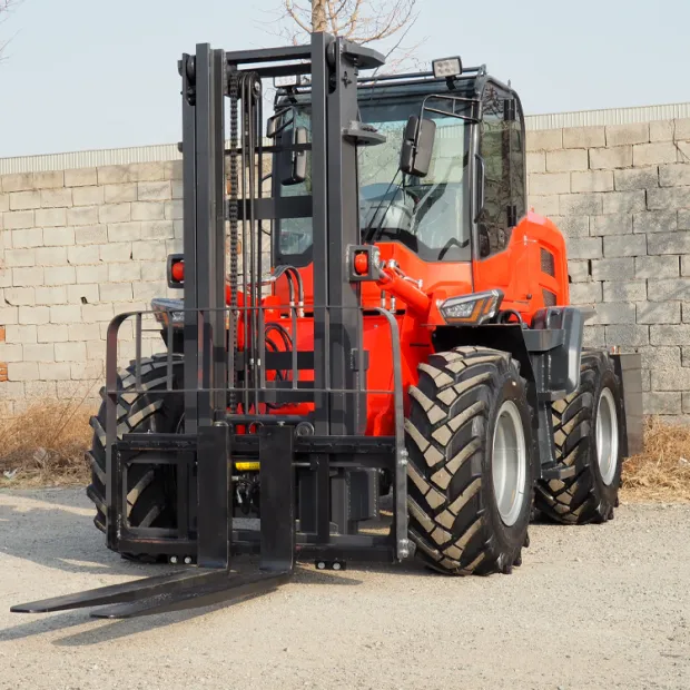3-5ton four wheel drive small all terrain forklift