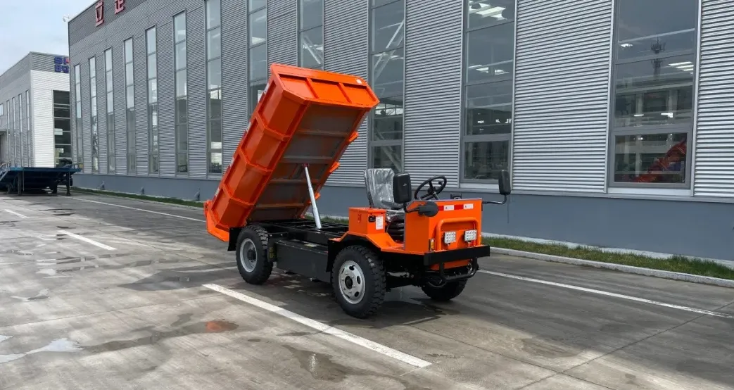 The Original Factory Produces Four-Wheel Electric Mine Vehicles